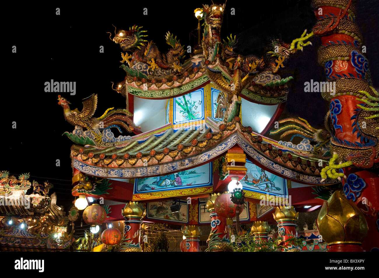 Chinese shrine hi-res stock photography and images - Alamy