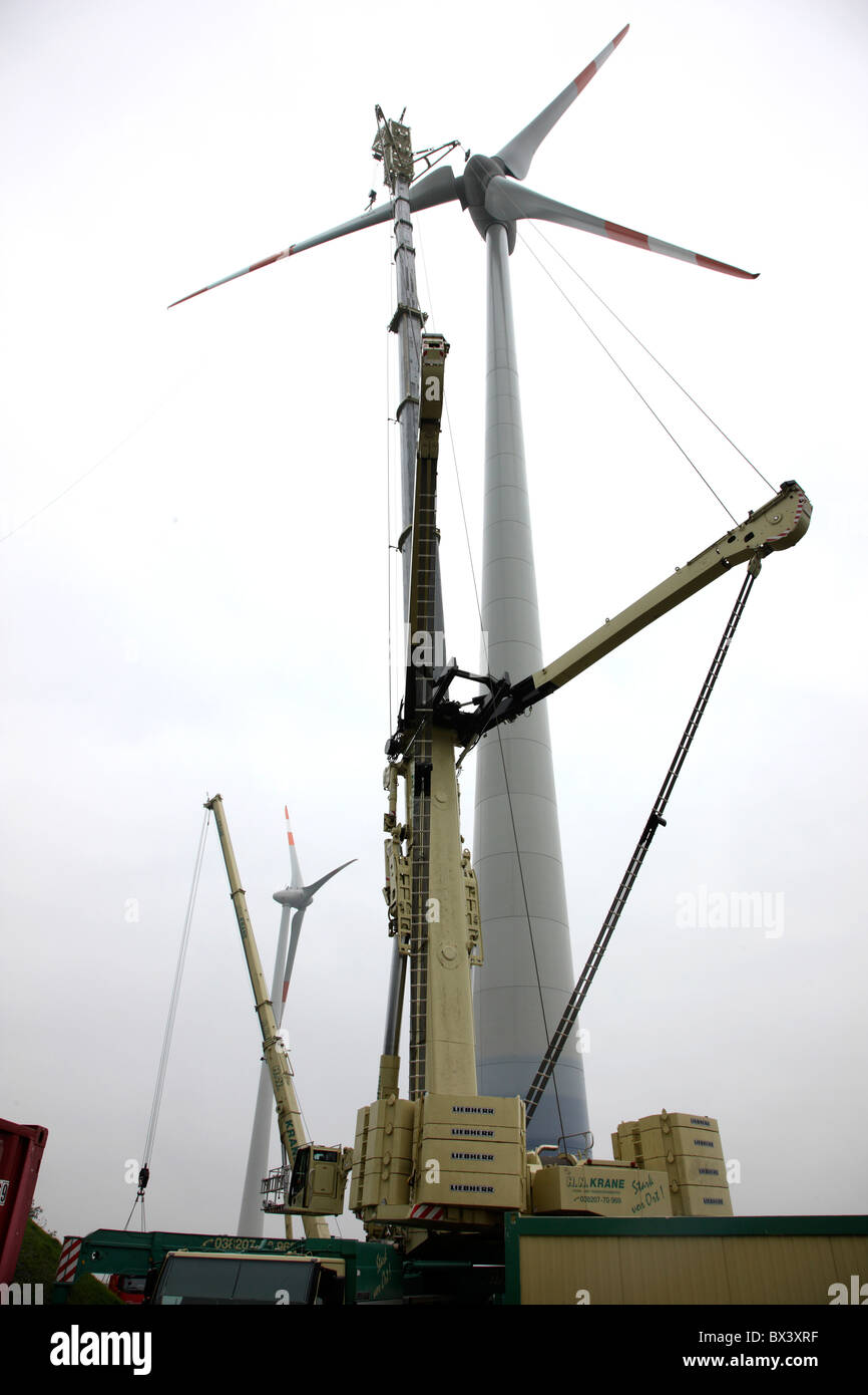 Construction site of a wind power plant, assembly of the Wind turbine ...