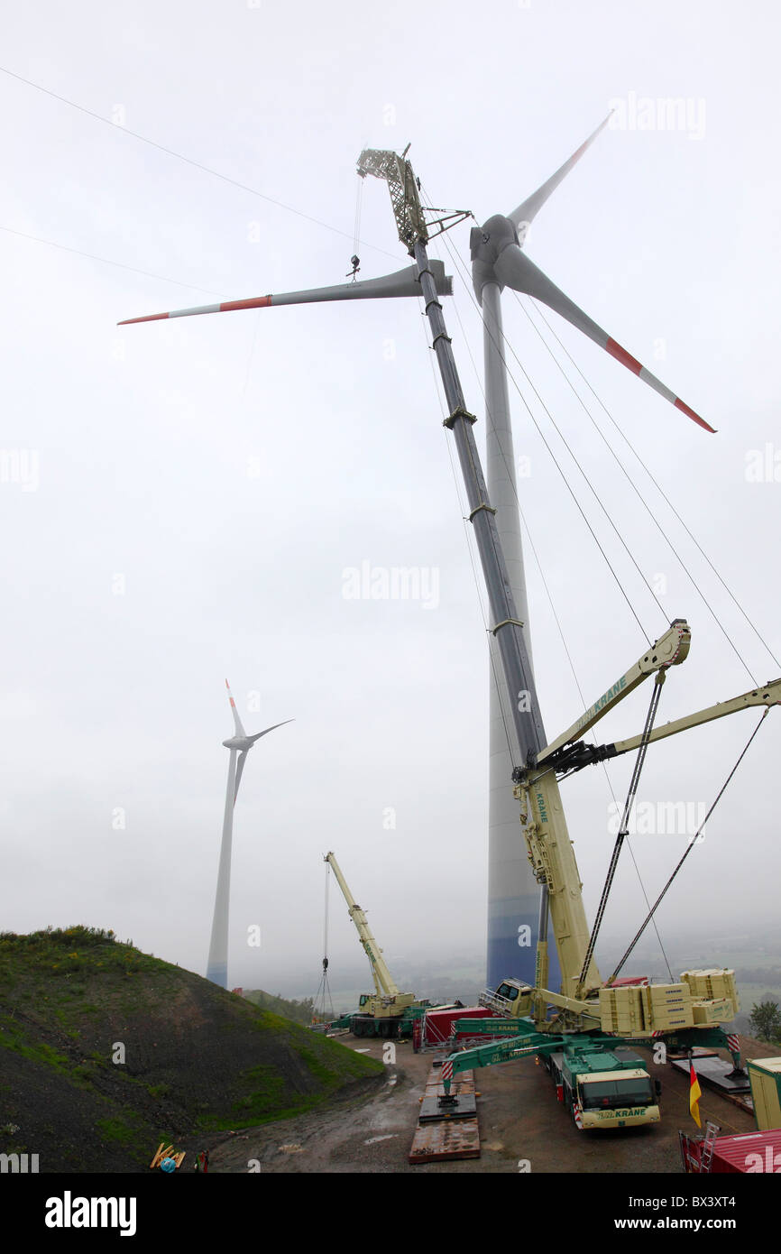 Construction site of a wind power plant, assembly of the Wind turbine ...