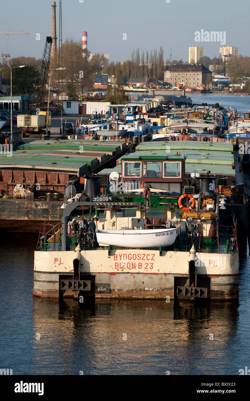 River transport hi-res stock photography and images - Alamy