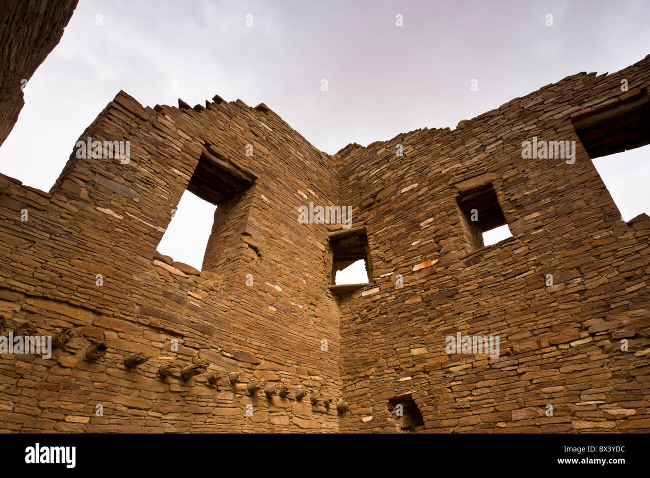 Pueblo bonito chacoan great house hi-res stock photography and images ...