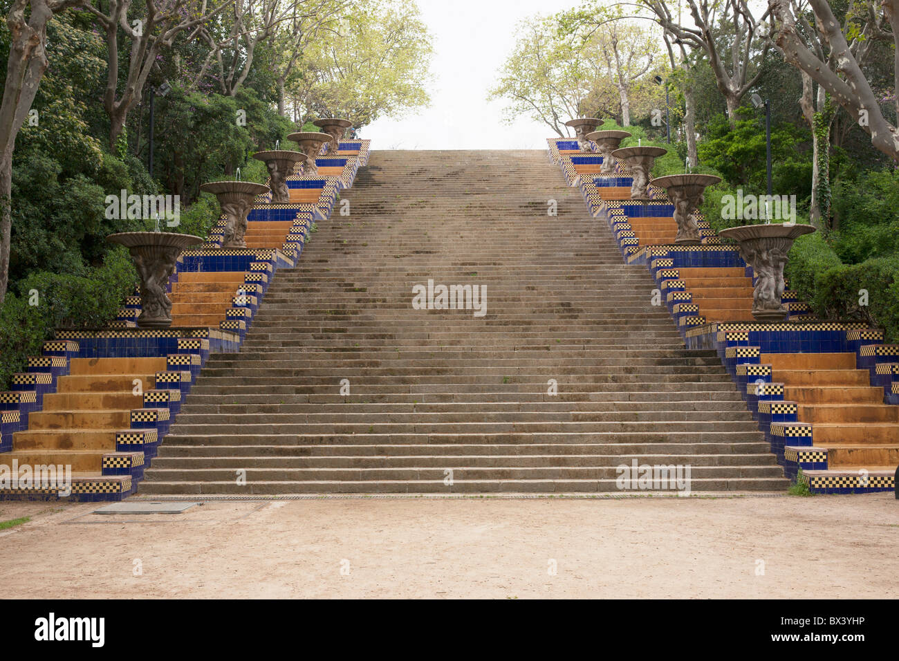 Mosaic water fountain barcelona hi-res stock photography and images - Alamy