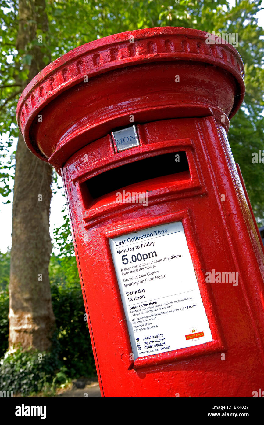 Traditional Royal Mail Letter Post Box UK Stock Photo Alamy Traditional Royal Mail Letter Post Box UK Stock Photo Alamy