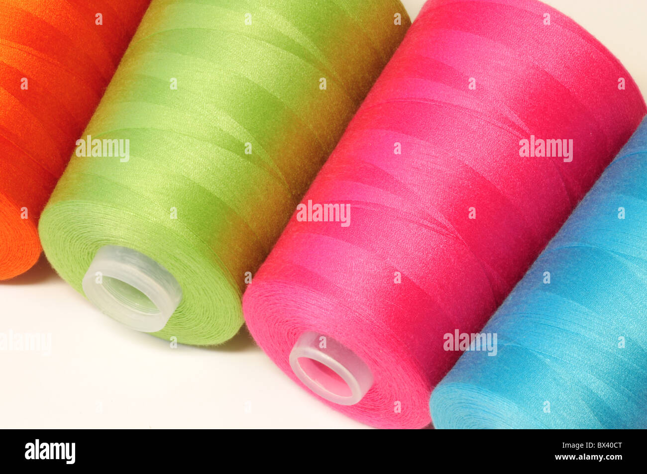 Cut threads hi-res stock photography and images - Alamy