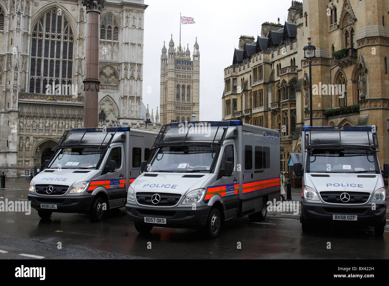 Police vans in Parliament Square London Stock Photo - Alamy