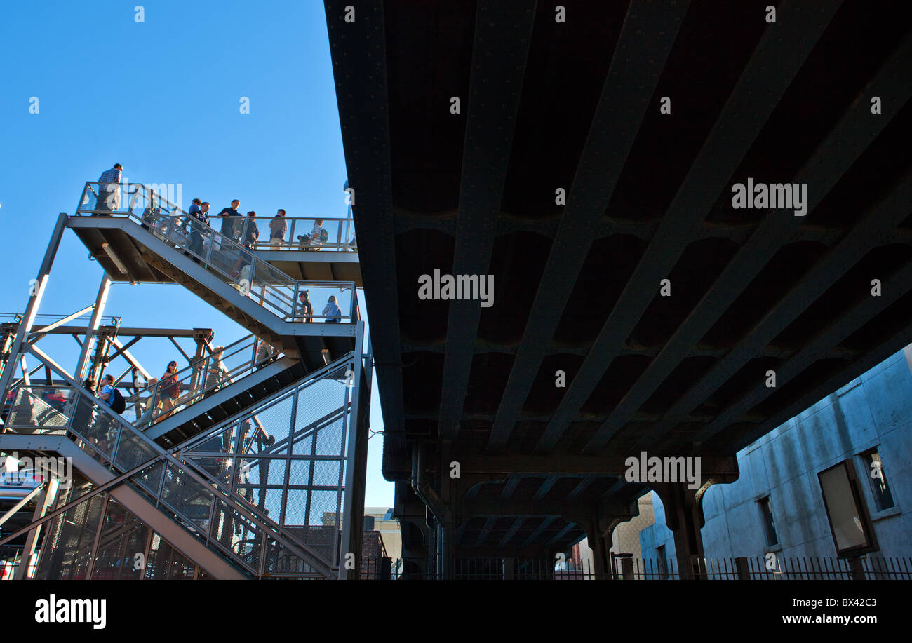 U.S.A., New York, Manhattan, the High Line entrance stairway Stock ...
