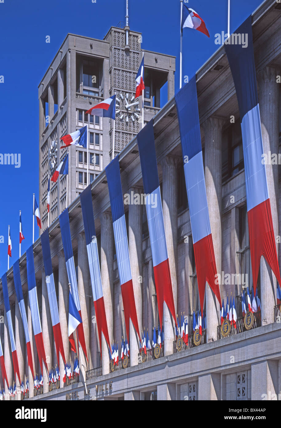 Hôtel de Ville city hall flags Beflaggung architecture Le Havre ...