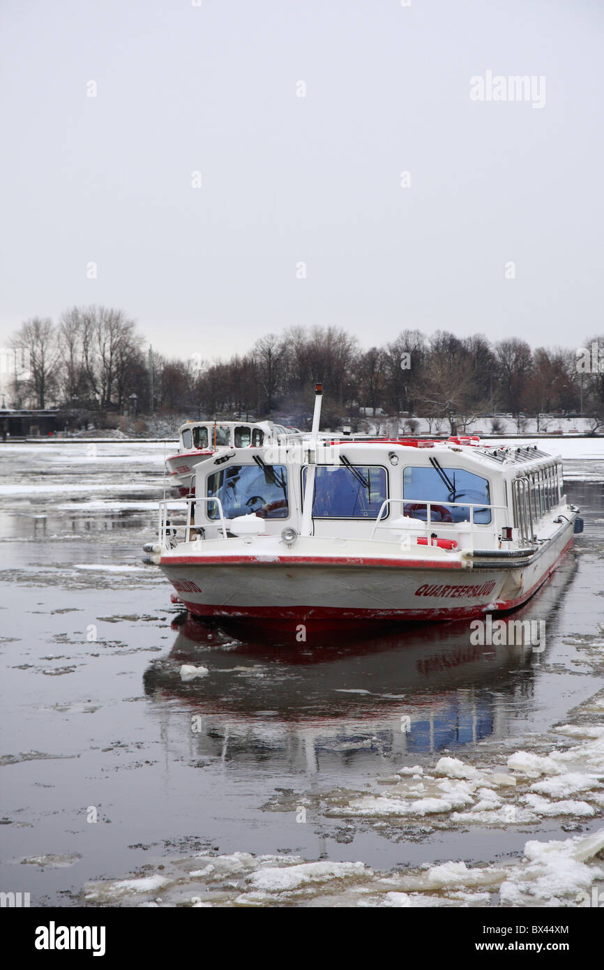 The alster sailing hi-res stock photography and images - Alamy