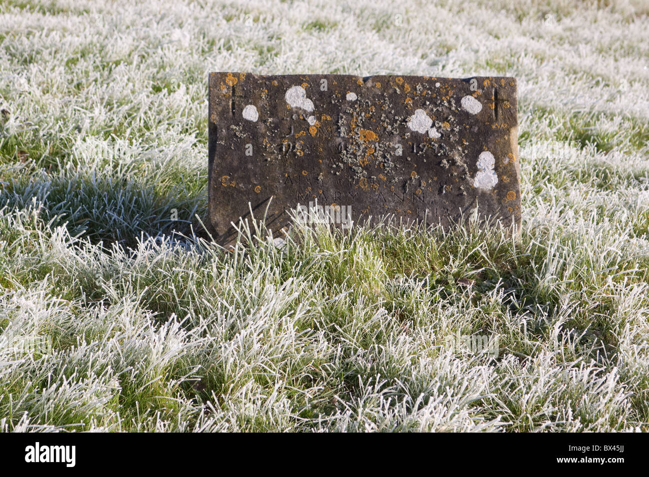 Graves in the churchyard of St Peter & St Paul Church, Ellesborough nr ...