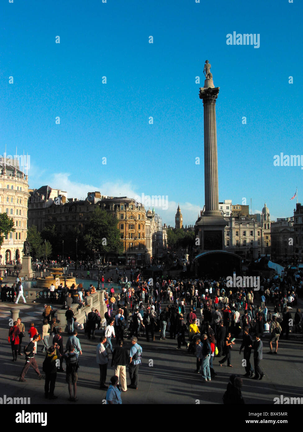 Trafalgar square overview hi-res stock photography and images - Alamy