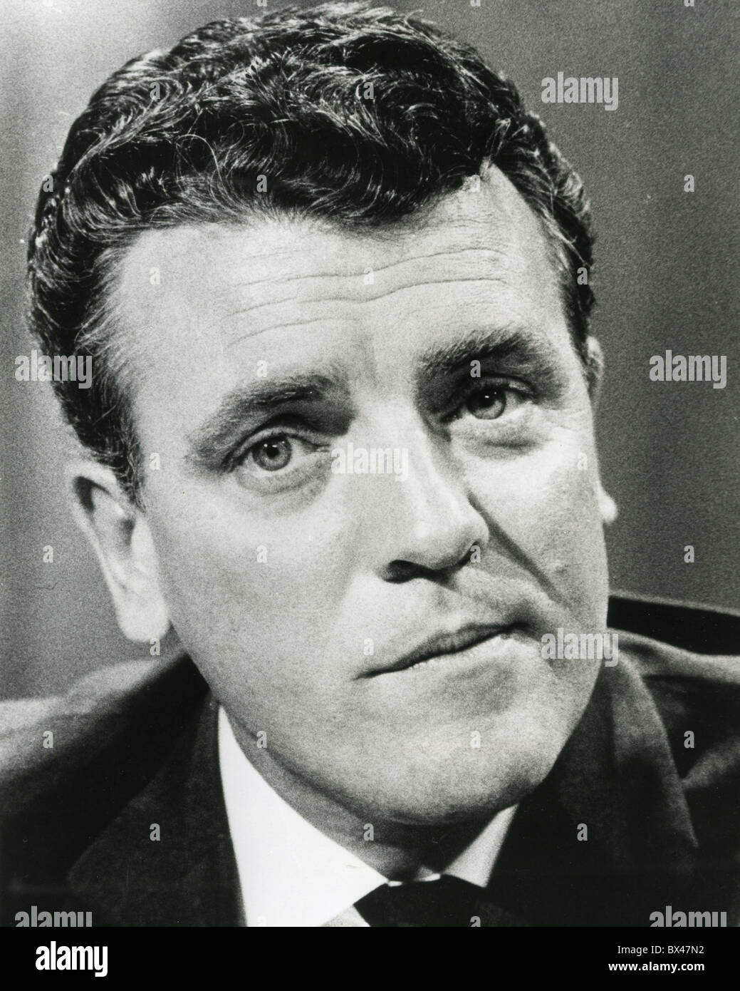 Eamonn Andrews's Instagram, Twitter & Facebook on IDCrawl
