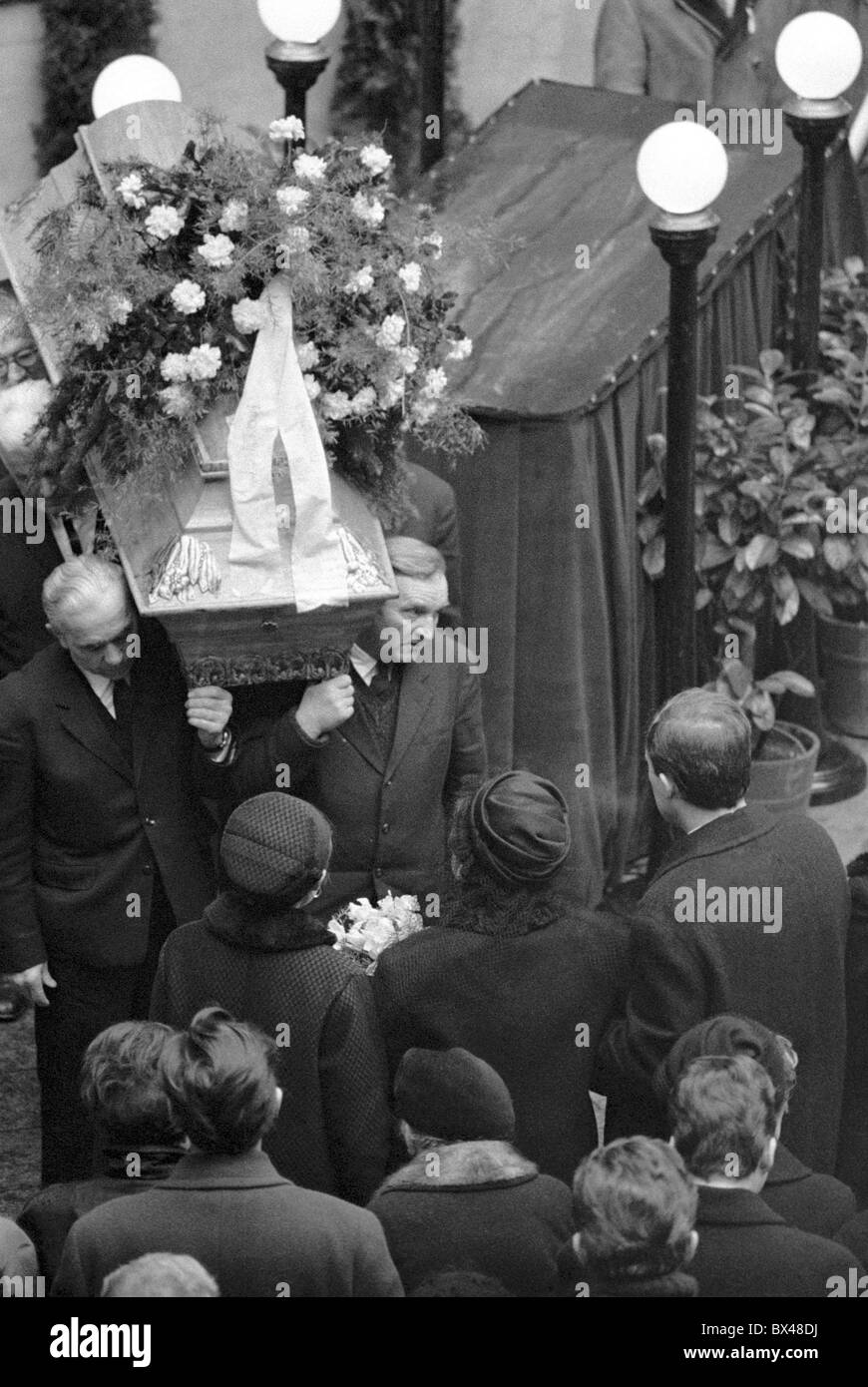 Jan Palach, funeral, casket, coffin Stock Photo - Alamy