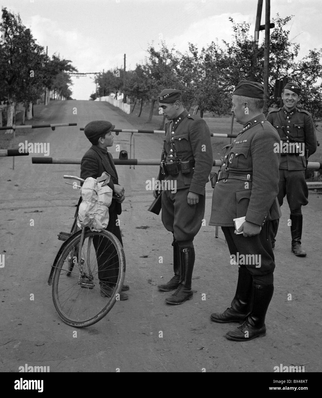 Czechoslovak army patrols the new border area between Czechoslovakia ...