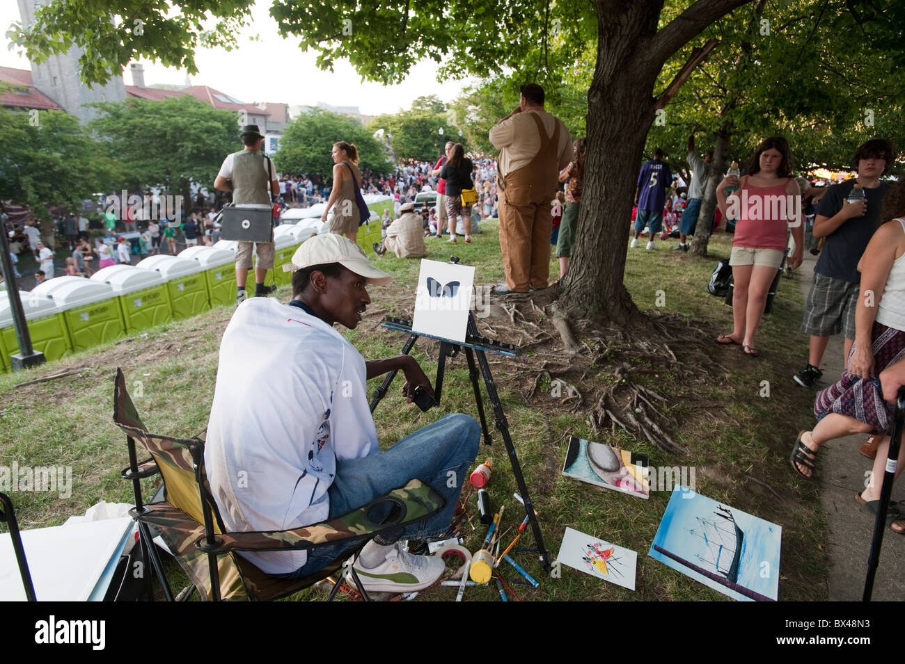 Outdoor arts hi-res stock photography and images - Alamy