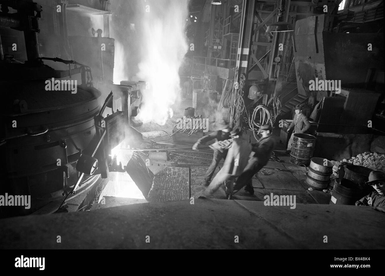 molten steel, foundry, workers Stock Photo - Alamy