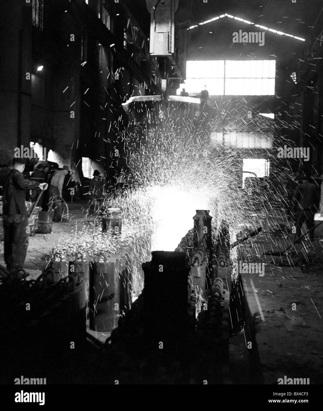 Iron Workers High Resolution Stock Photography and Images - Alamy