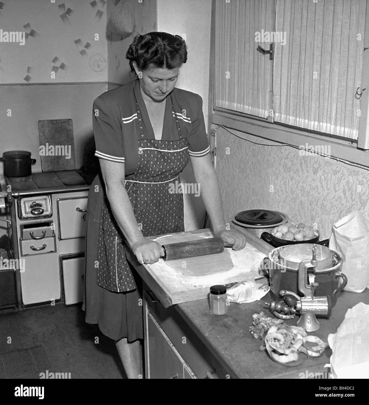 Cook gas Black and White Stock Photos & Images - Alamy