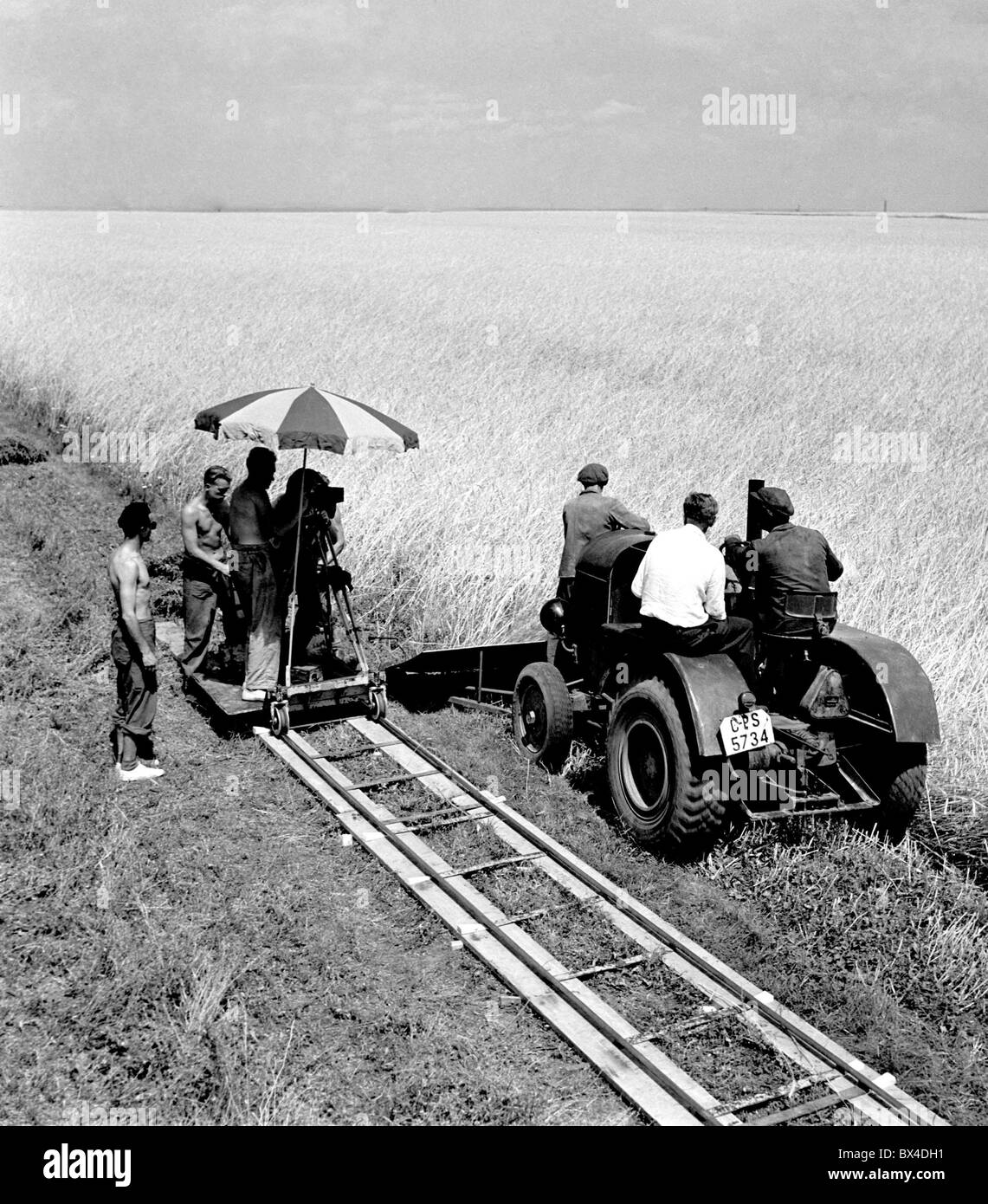 Documentary film crew Black and White Stock Photos & Images - Alamy