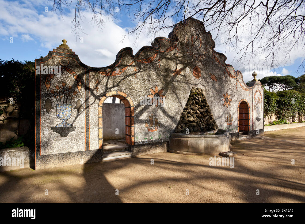 Fountain in Quinta da Fidalga (Fidalga Palace and Gardens). Seixal ...