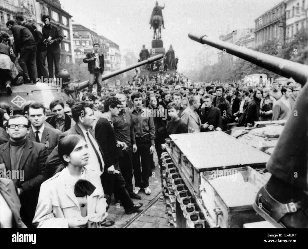 tank, protest, Wenceslas Square Stock Photo - Alamy