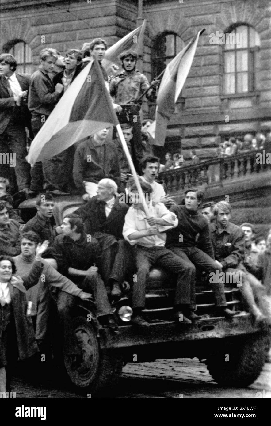Wenceslas Square, protest, flag, truck Stock Photo - Alamy