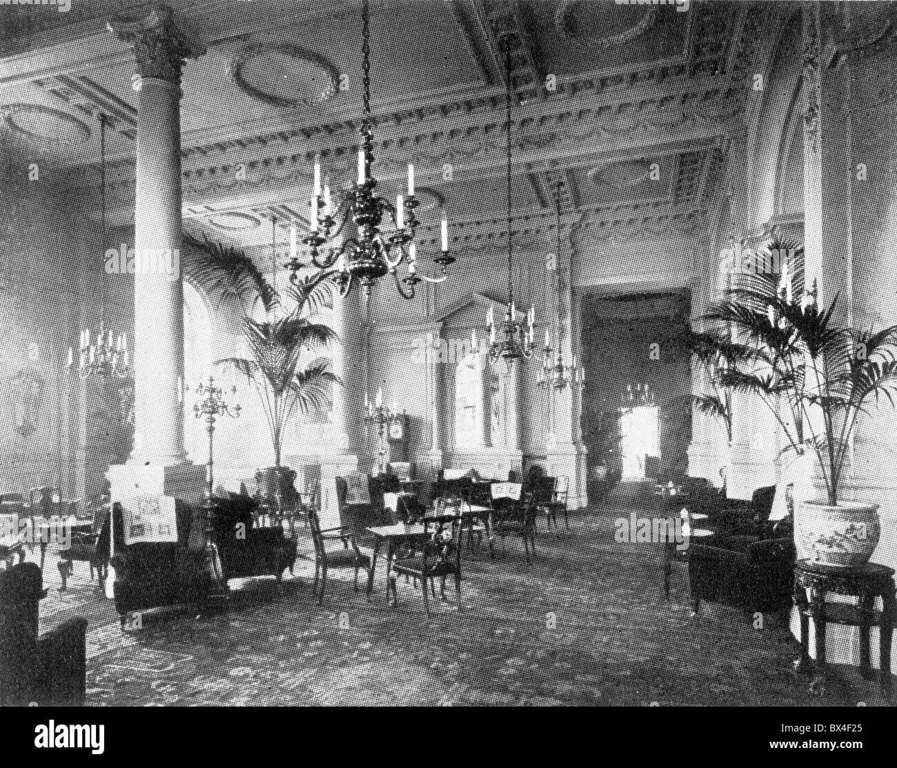 The Lounge at the Hotel Metropole London circa 1910; Black and white ...