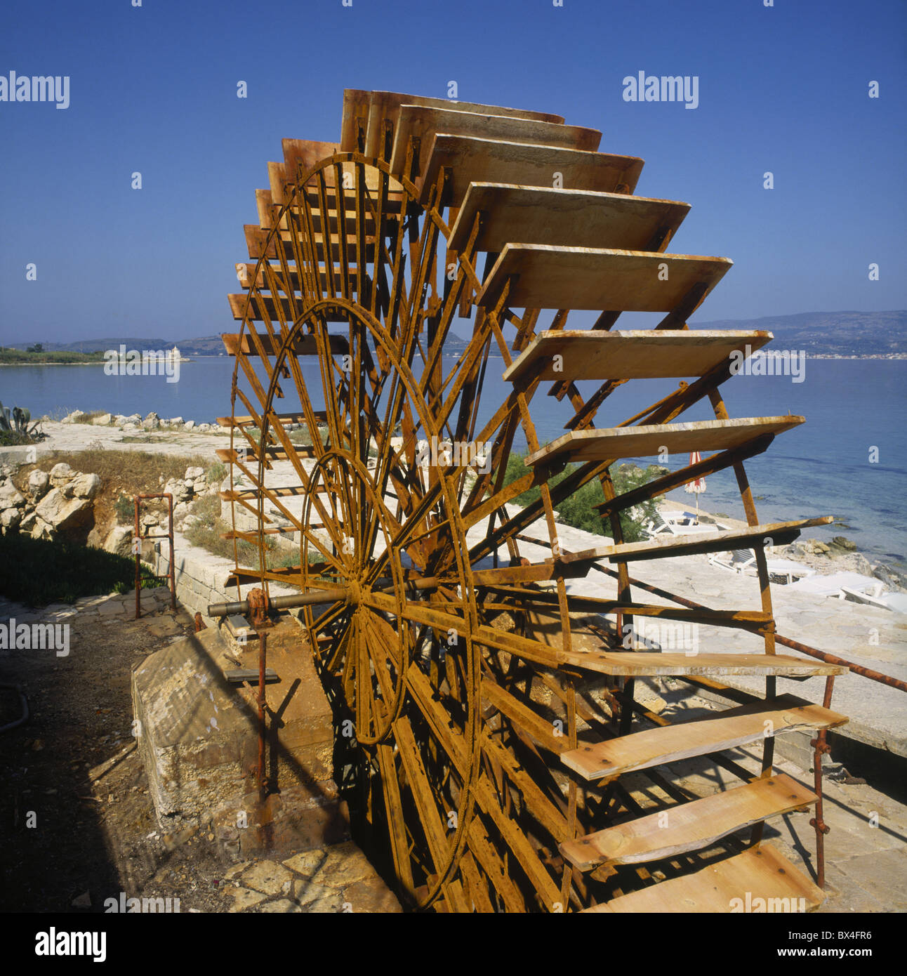 Water wheel of mill hi-res stock photography and images - Alamy