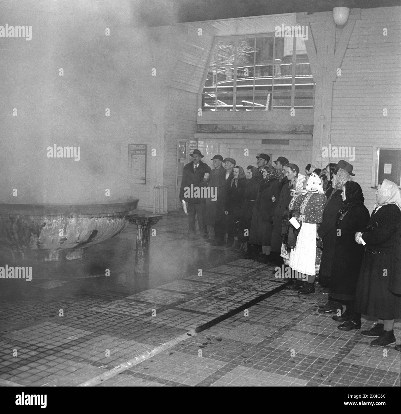 Czechoslovakia, Carlsbad, hot spring Stock Photo - Alamy