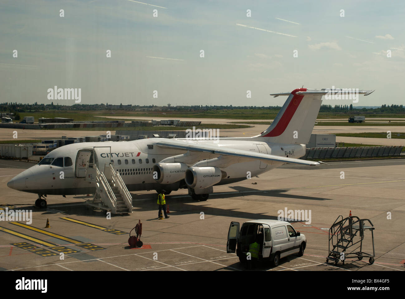 Orly airport hi-res stock photography and images - Alamy