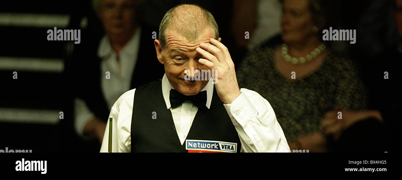 Steve Davis, aged 52, became the oldest player for 21 years to win a ...