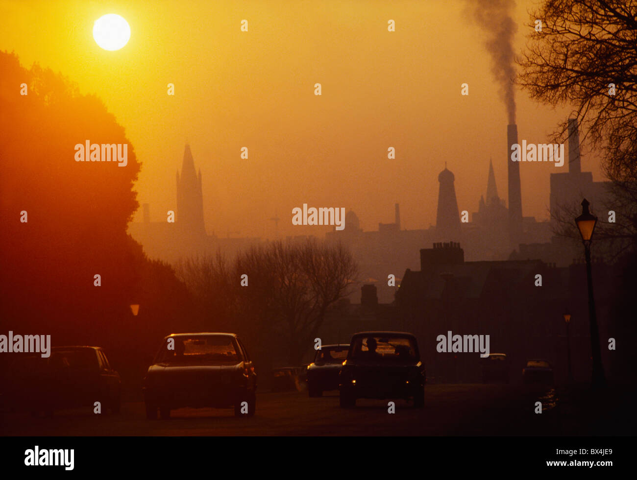 Dublin street scenes hi-res stock photography and images - Alamy