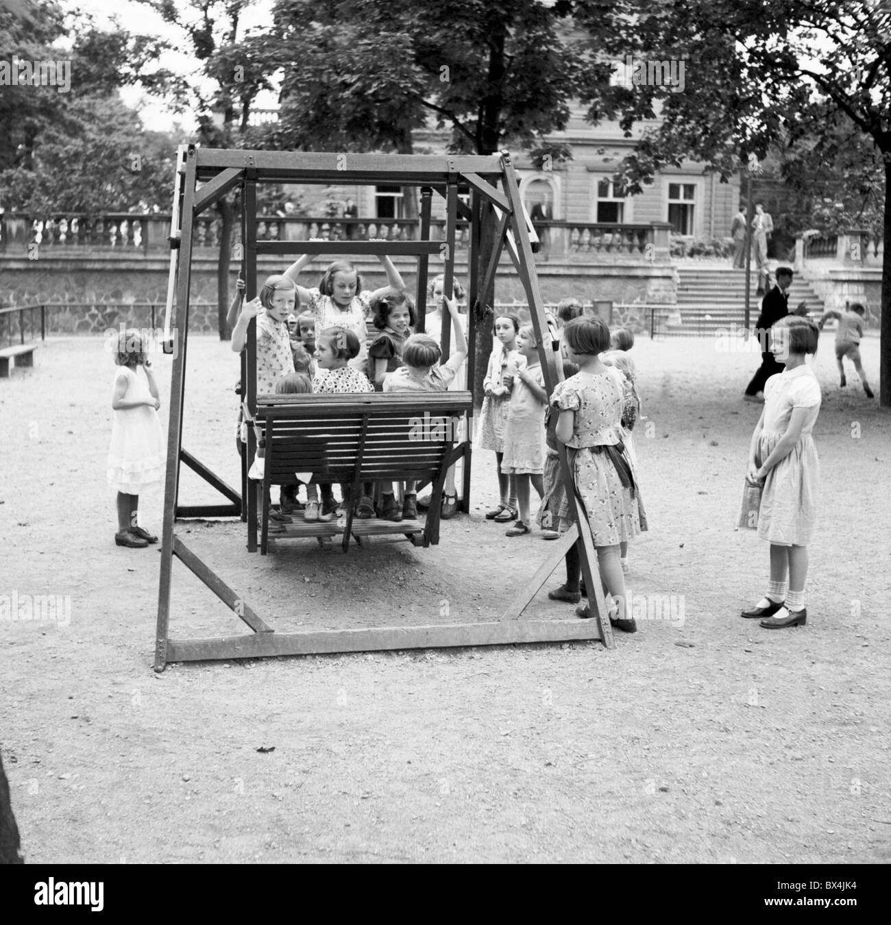 Czechoslovakia 1938, poor German (Sudeten) children from Krusne hory, a ...