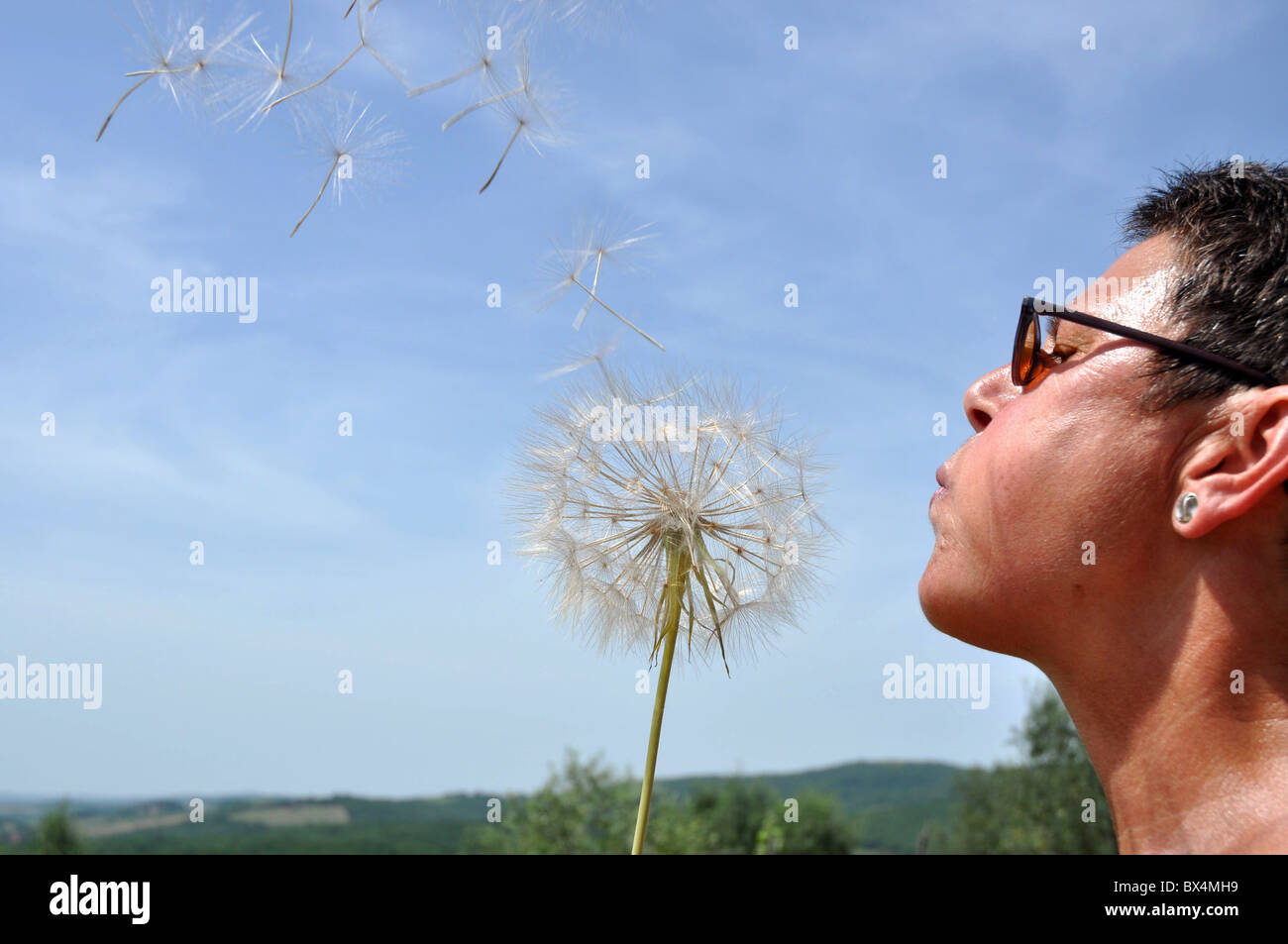 Wind carried hi-res stock photography and images - Alamy