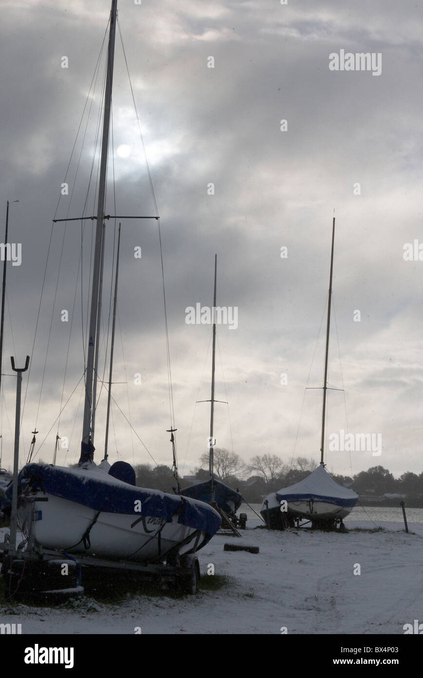 Sail boats masts hi-res stock photography and images - Alamy