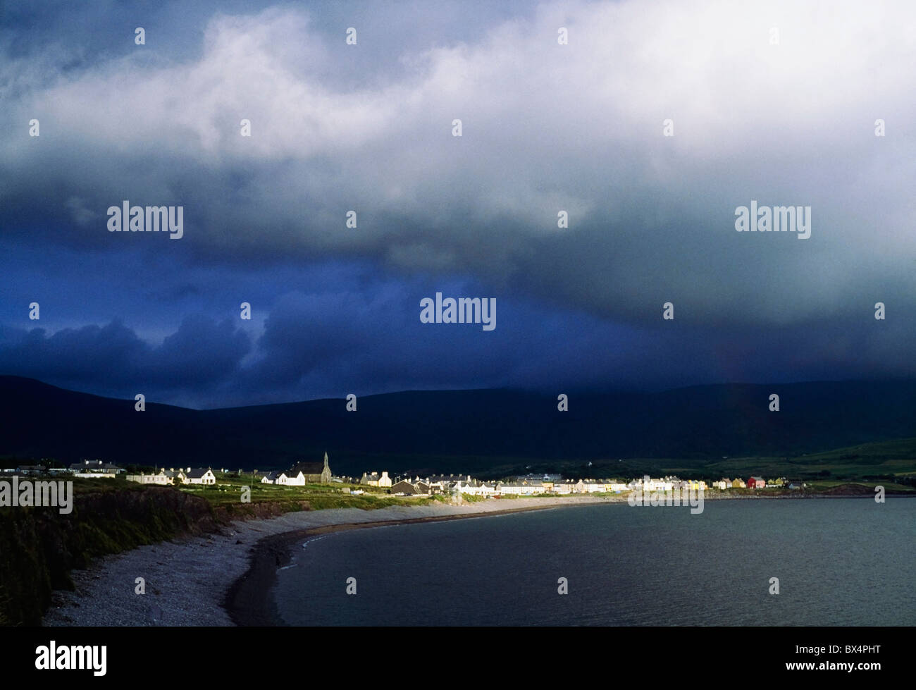 Barrooms hi-res stock photography and images - Alamy