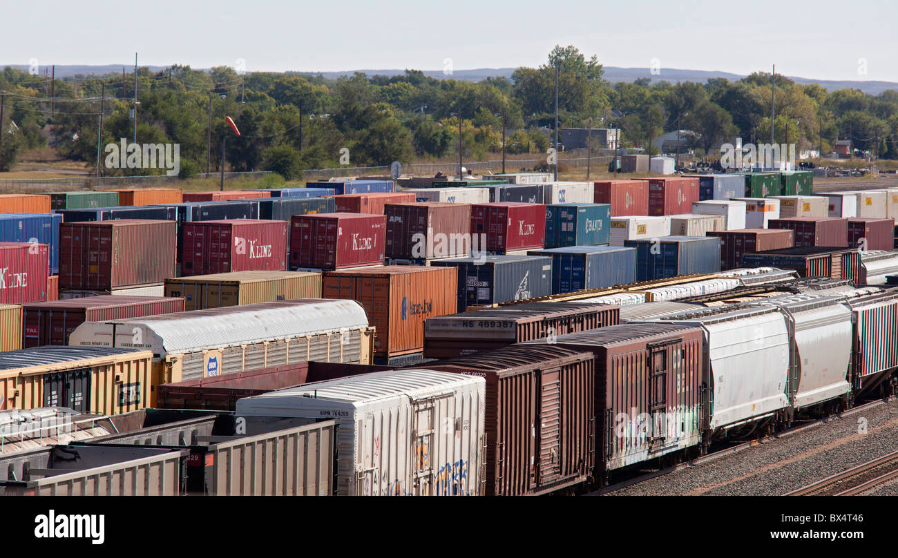 Union pacific railroad yard hi-res stock photography and images - Alamy