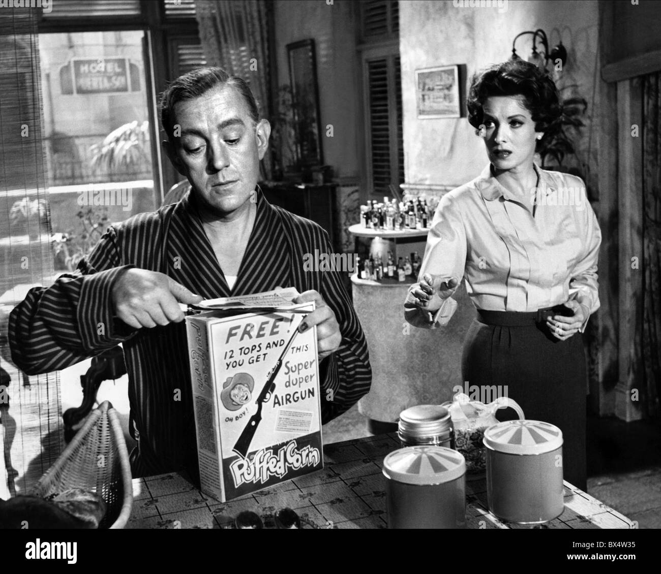 Alec Guinness 1959 High Resolution Stock Photography and Images - Alamy