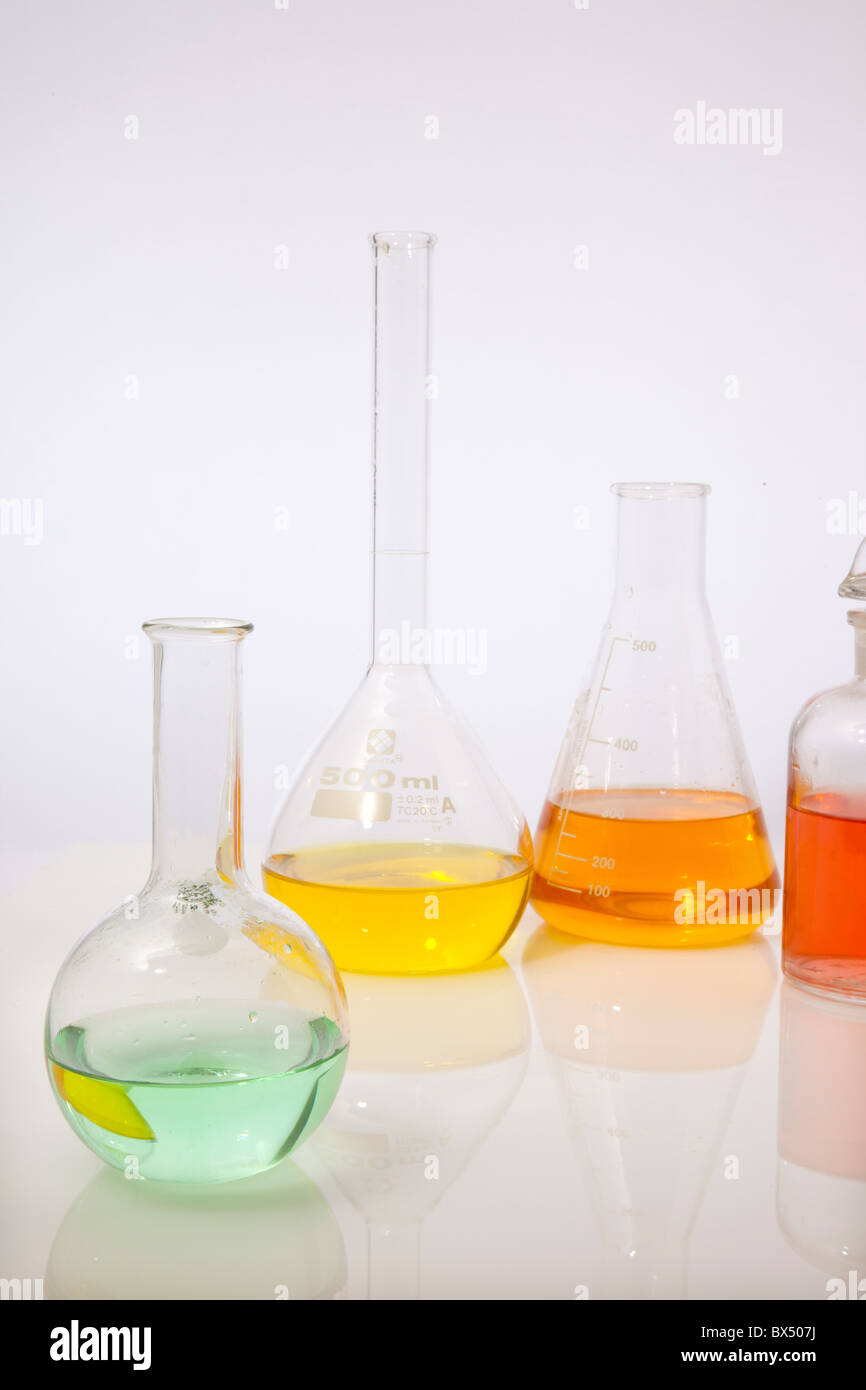 Chemistry hi-res stock photography and images - Alamy