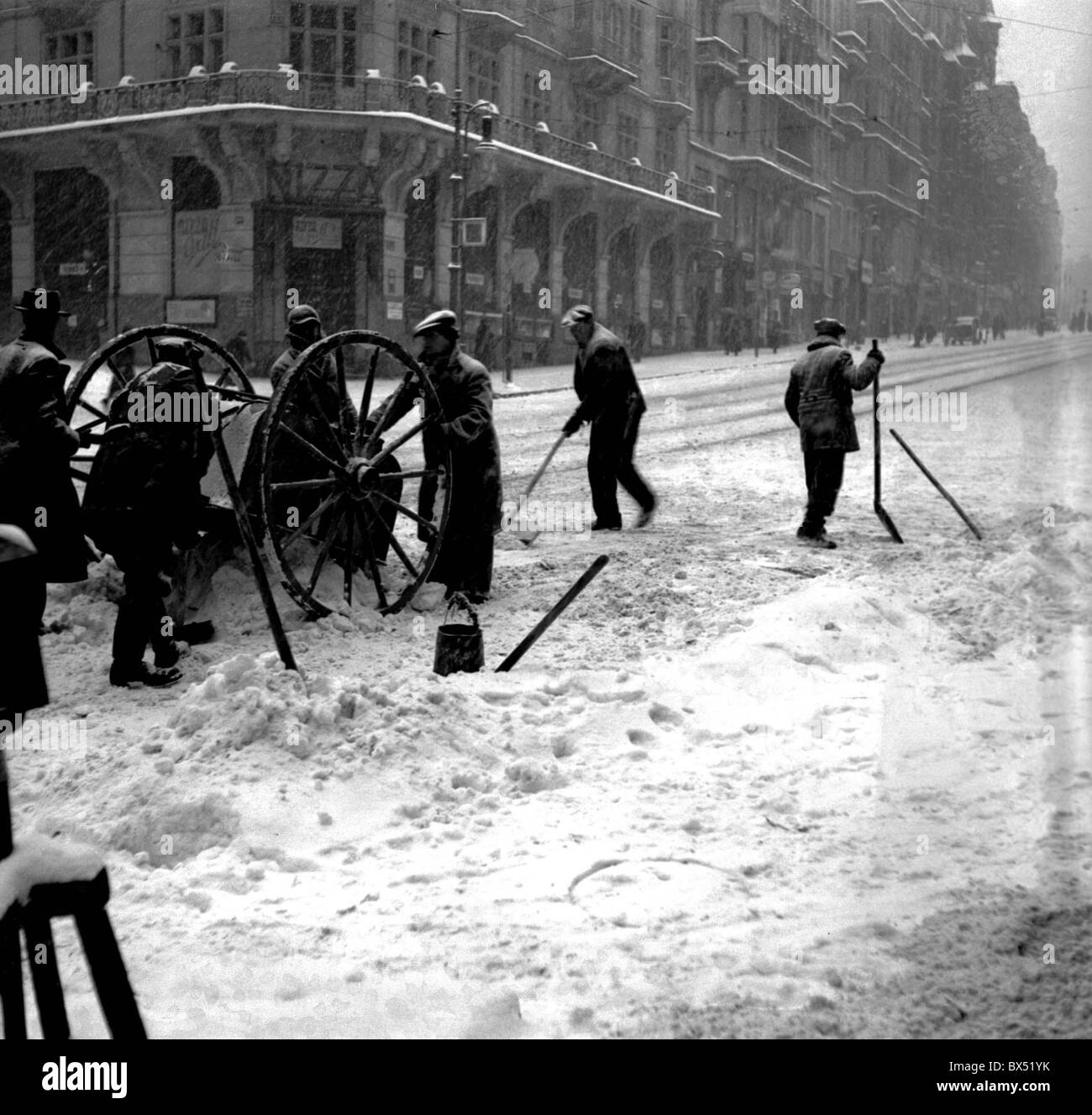 Citizens of prague hi-res stock photography and images - Alamy