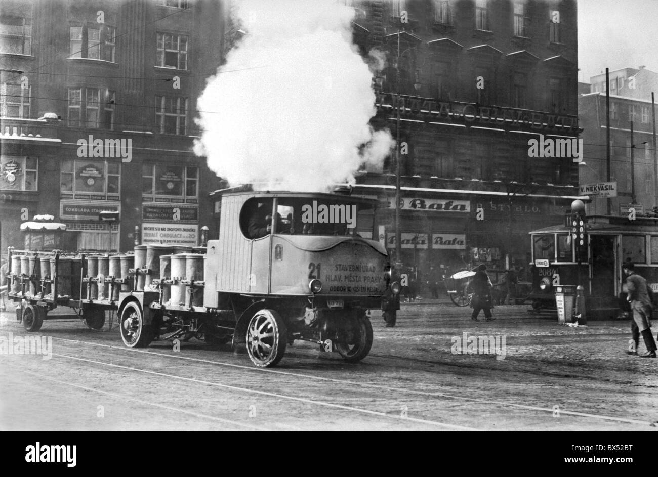 Steam powered car hi-res stock photography and images - Alamy