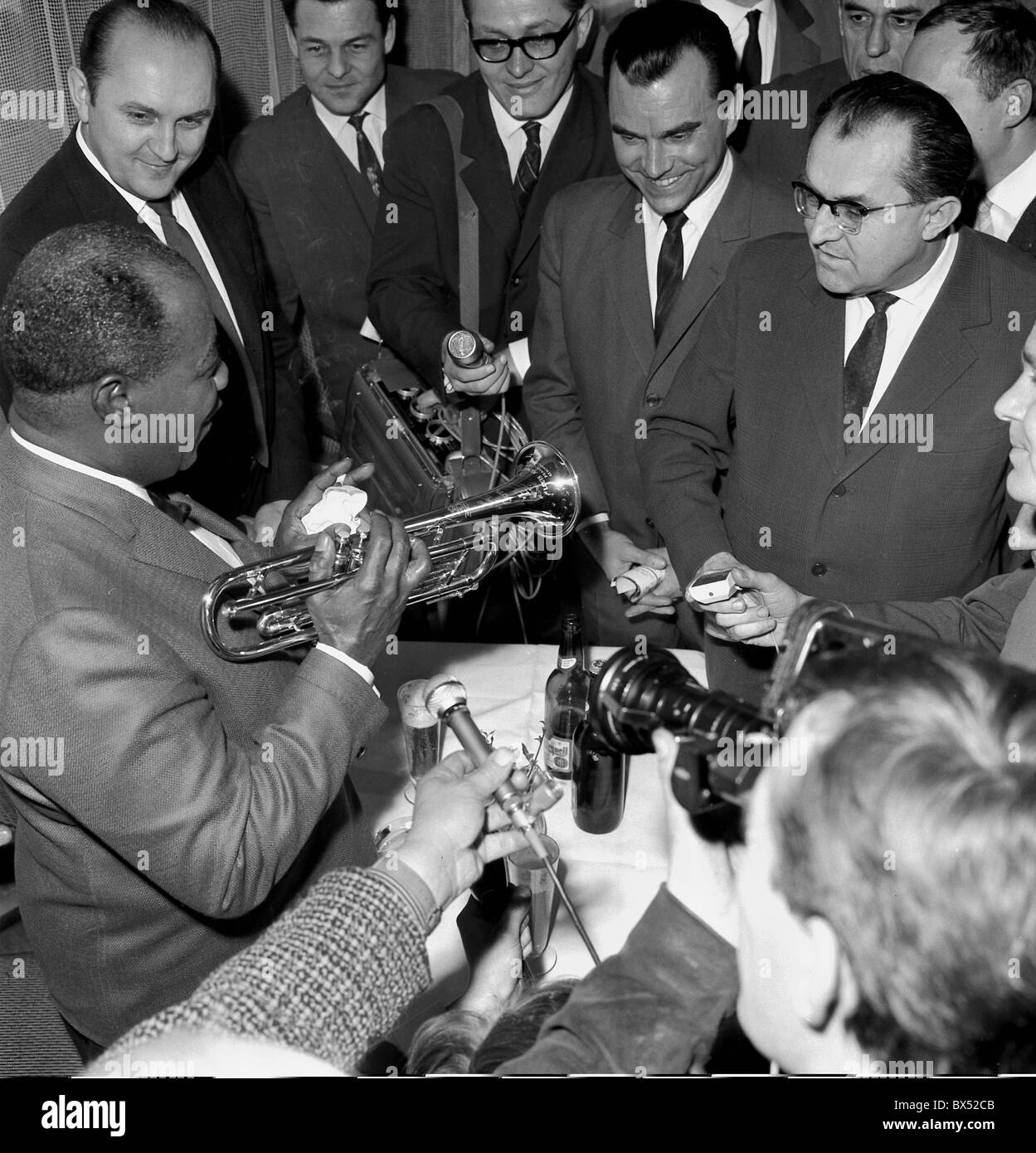 Louis Armstrong, jazz singer, trumpet player, popular, African ...