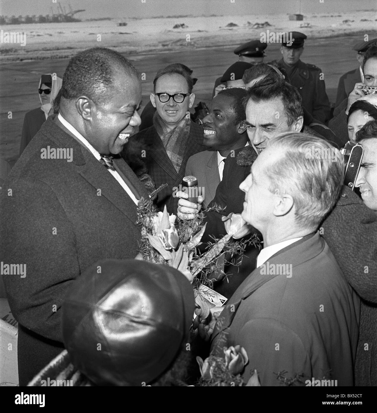Louis Armstrong, jazz singer, trumpet player, popular, African ...