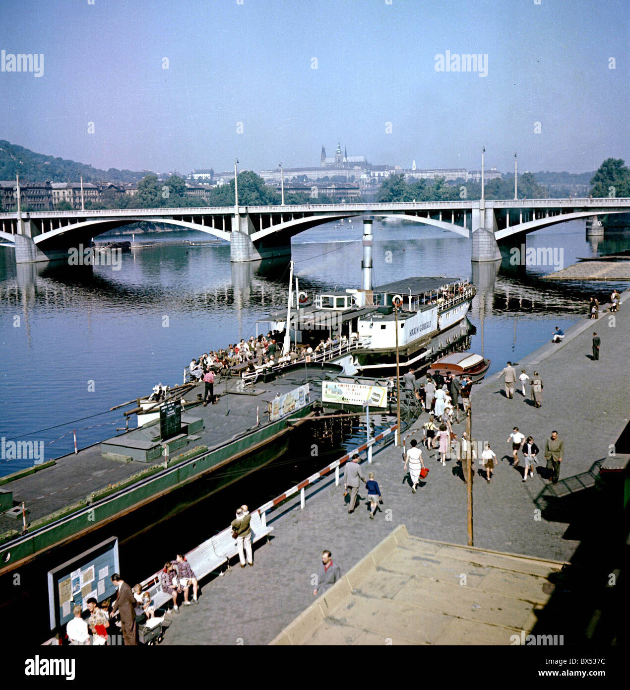 steamship, steamboat, river cruiser, Vltava, mooring, port, Palacky ...