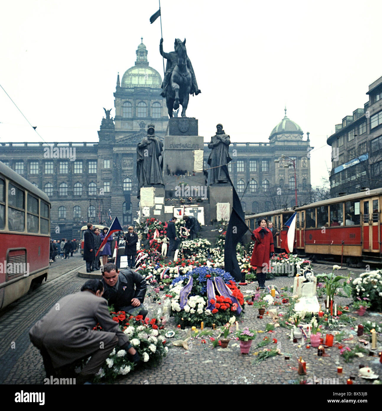 Jan Palach, last respects, candles, flowers, Wenceslas Square Stock ...