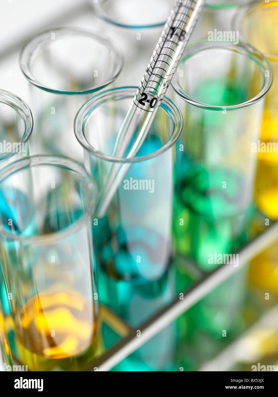 Measuring pipettes hi-res stock photography and images - Alamy