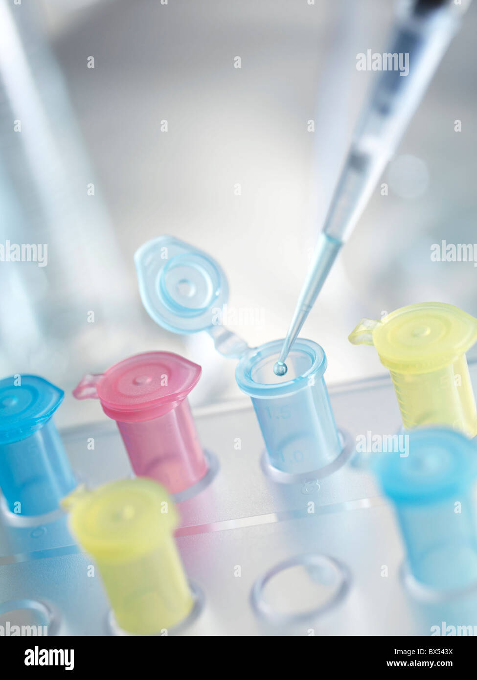Measuring pipettes hi-res stock photography and images - Alamy