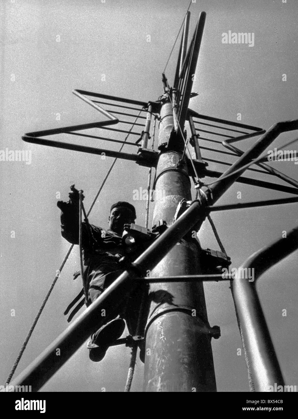 Tv antenna Black and White Stock Photos & Images - Alamy