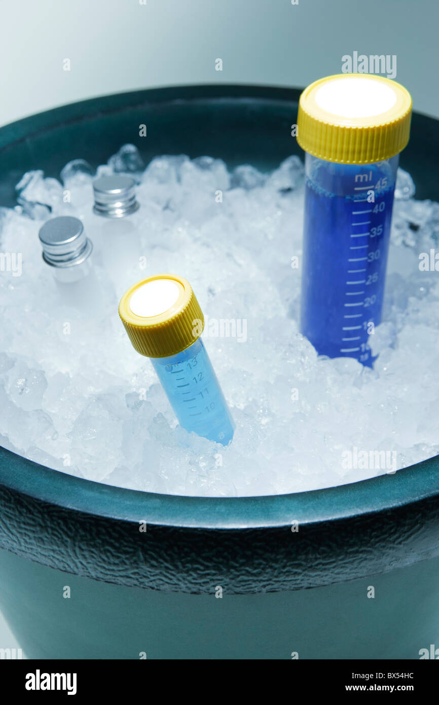 Sample cubes hi-res stock photography and images - Alamy