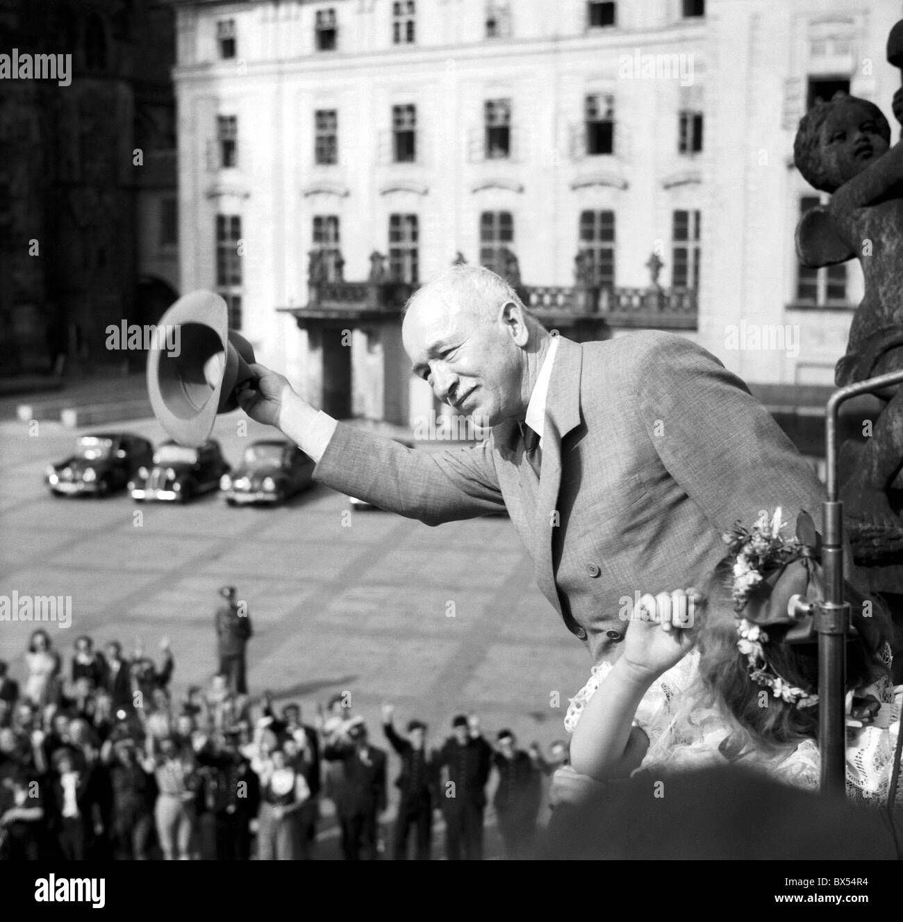President of Czechoslovakia Edvard Benes waves his hat to visitors from ...