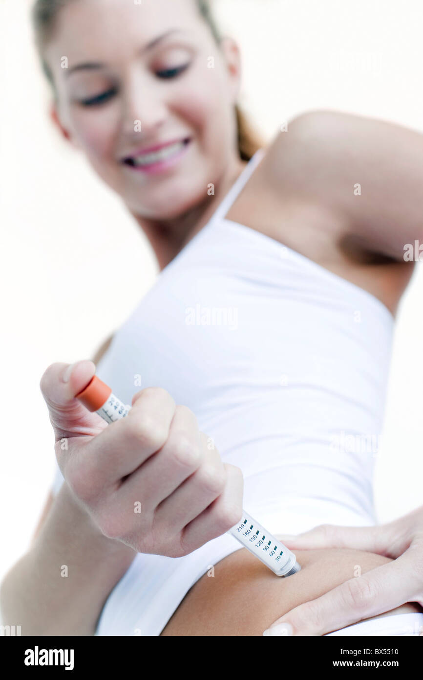 Insulin pen hi-res stock photography and images - Alamy